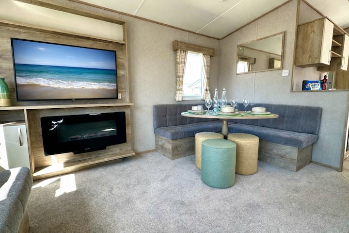 Charming 3 Bed Holiday Villa In West Sussex - Pagham