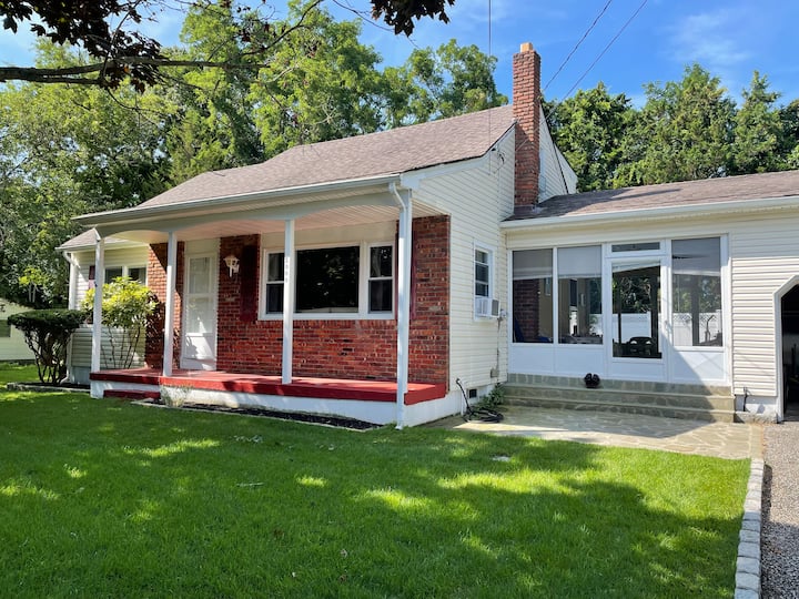 Beach House With In Ground Pool And Private Beach - Greenport, NY