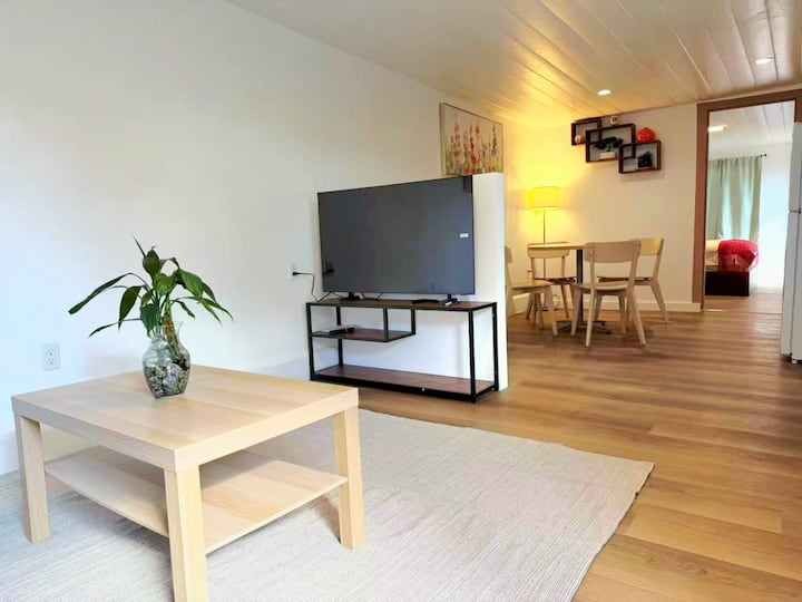 Cozy & Comfortable 1b1ba Guesthouse - Castro Valley, CA