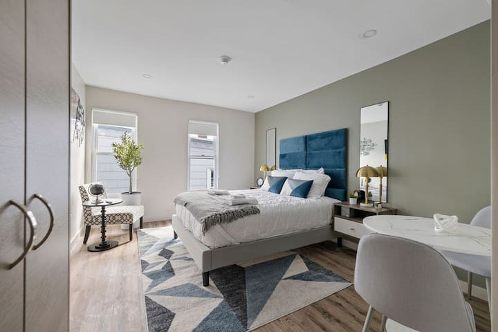 Studio Apartment | Boutique-style Stay Downtown - Washington Heights, NY