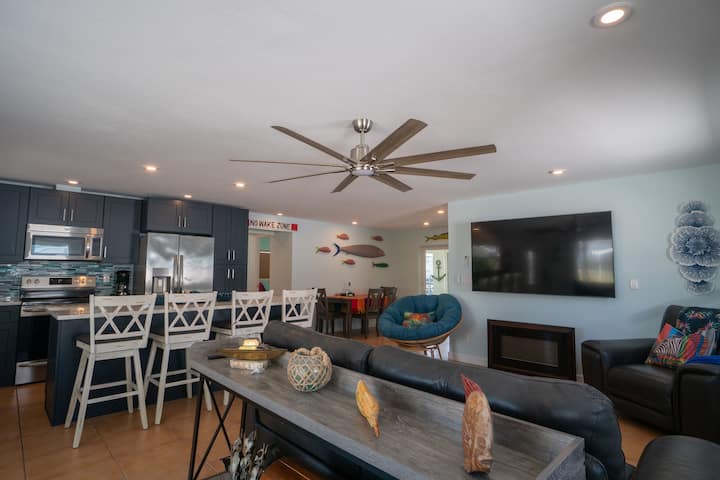 Gulf Access Home | Private Dock | Tarpon Fishing - Pine Island, FL