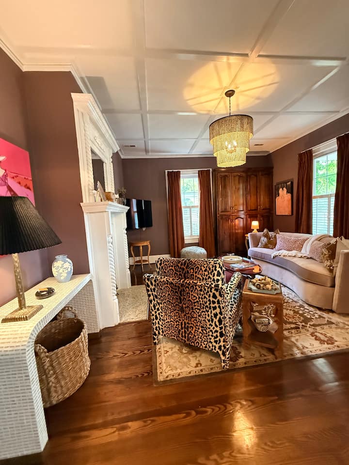 Swanky Downtown Bungalow With Hot Tub - Aiken, SC