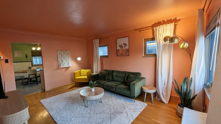 Mid-century Boho 2br Off Cherokee| Walkable & Cozy - セントルイス, MO
