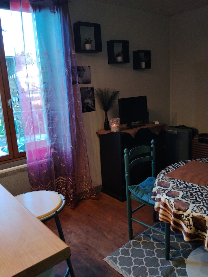 Loue Studio Cuisine  Sdb Dans Celui Ci - Poitiers