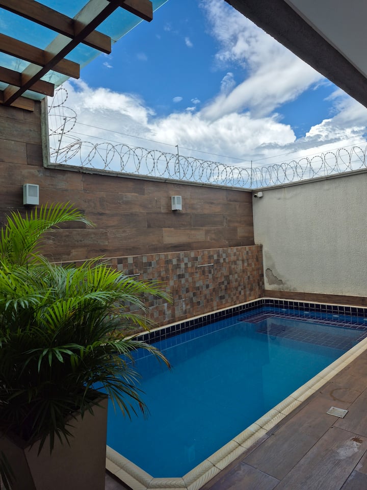 Casa Para Quem Busca Tranquilidade E Conforto. - Goiânia