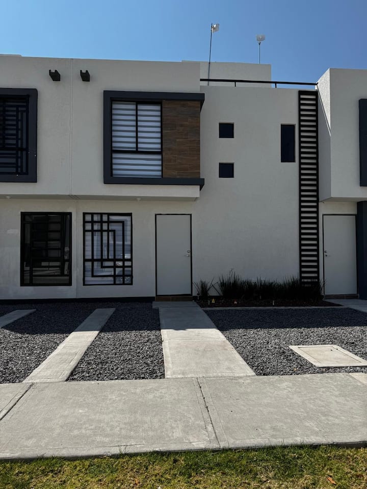 Casa En Residencial Privada 3 Habitaciones - Salamanca