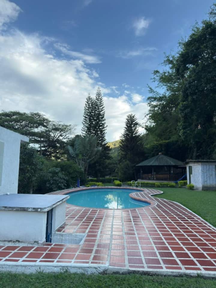 Hermosa Finca Familiar A 45 Minutos De Cali - La Cumbre