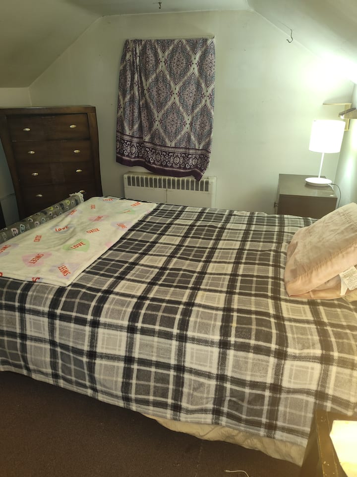 Safe, Quiet And Pet Friendly - Kingston, NY