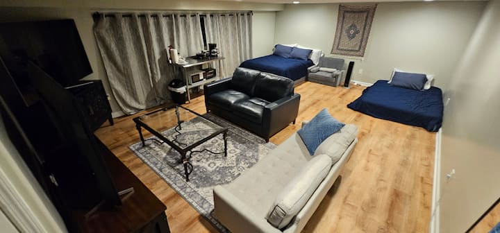 Basement Apartment W. Fenced Yard For Dogs - Mount Laurel, NJ