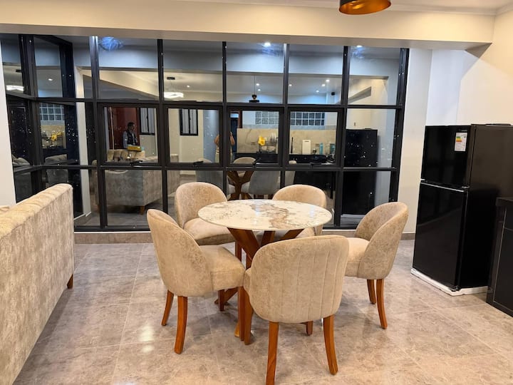 Hermoso Departamento Céntrico En Edificio Moderno - Ayacucho