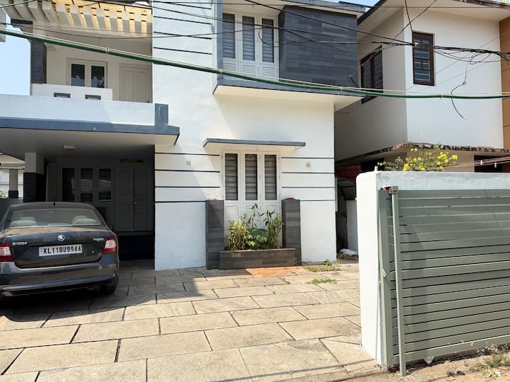Well-maintained House In Prime Westhill, Calicut. - Kozhikode