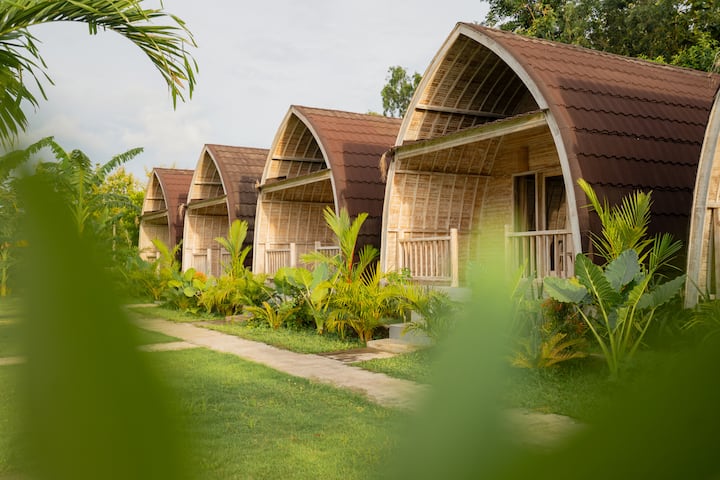Wooden Lodge In Nusa Penida With Ocean View - Indonesia