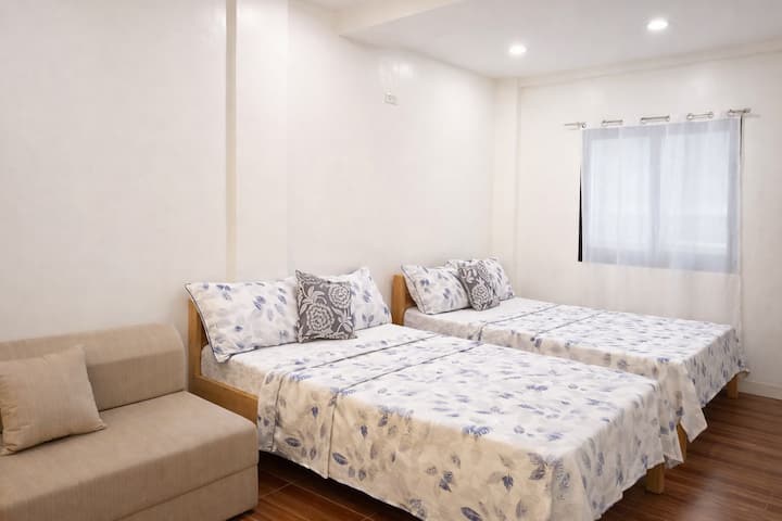 S&c Resort Room 3 @ Tondol White Sand Beach (6pax) - Anda