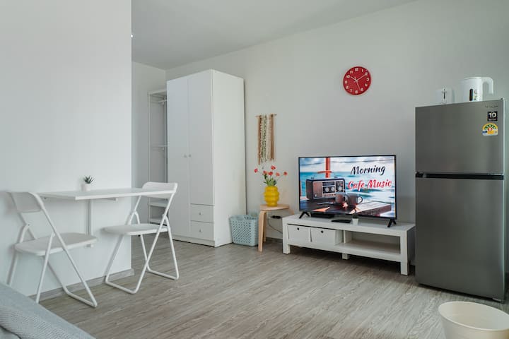 *Budget Room Near Chatuchak With A Nice View - Bangkok