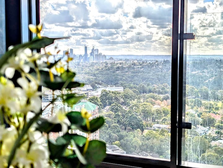 Modern High Rise Apt With View And Convenience - Crows Nest