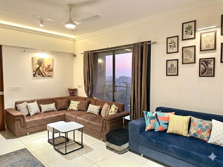 Spacious 2bhk Apartment For Family & Friends - Ahmedabad
