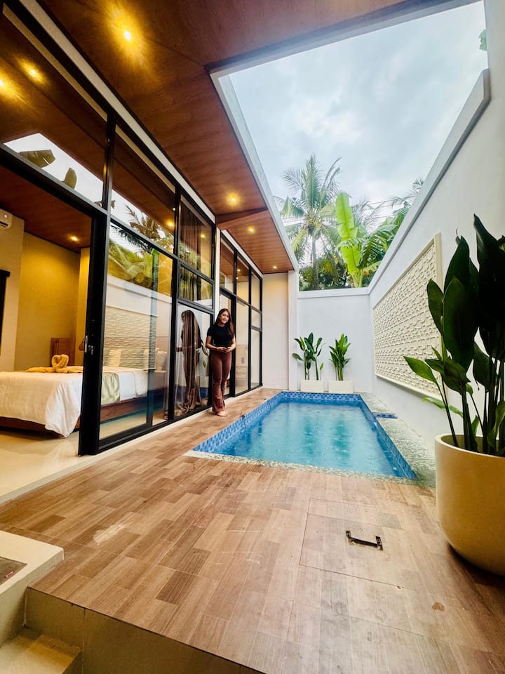 Two Bed Room Villa With Swimming Pool - Singaraja