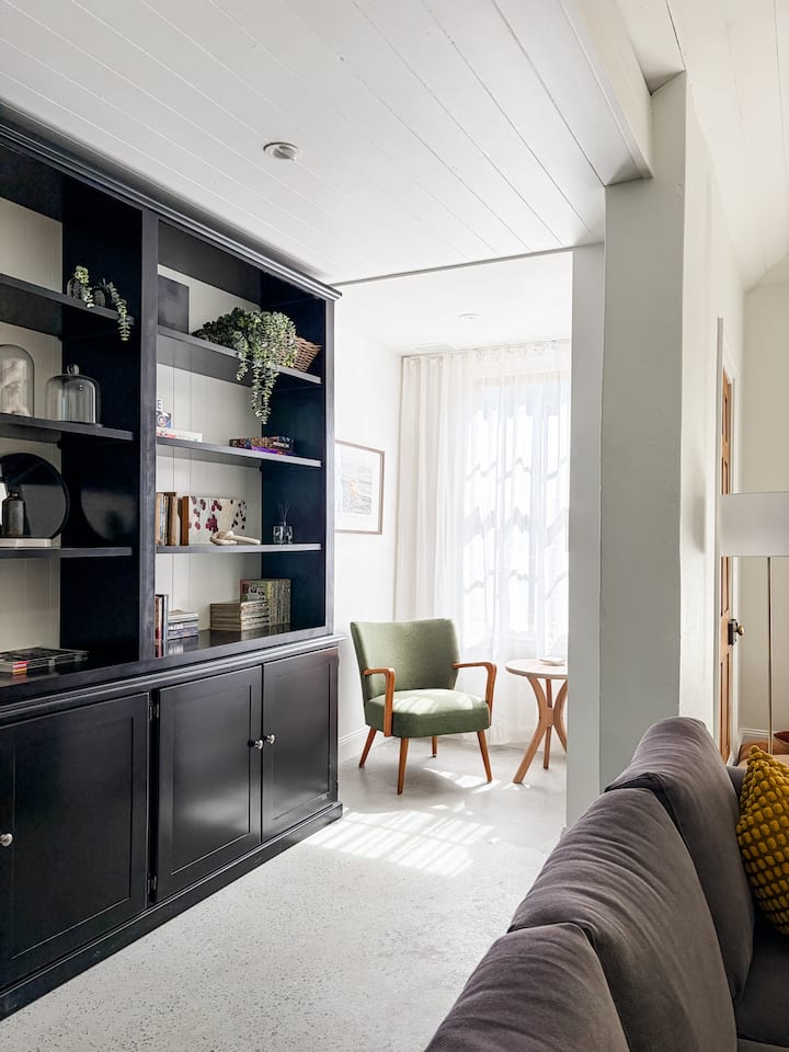 Kent House | Luxury Heritage Home, Prime Location - Albany