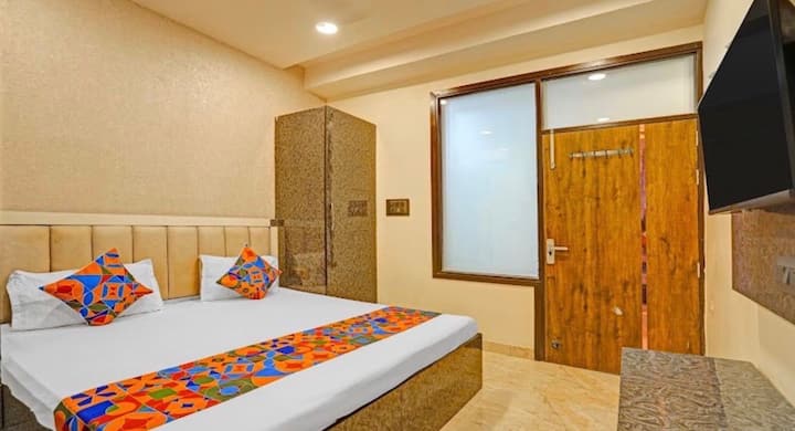 Luxury Stay At Heart Of Vrindavan - Vrindavan