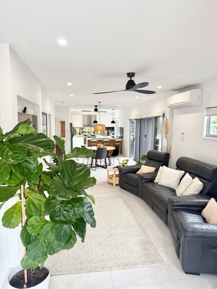 Seaside Beach Villa - Noosa