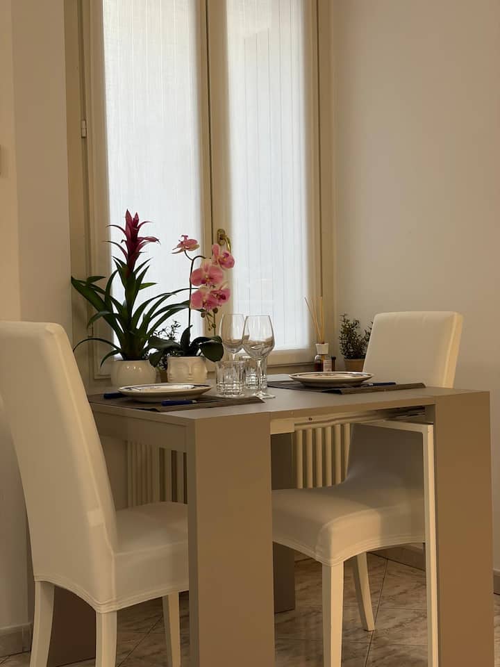 Romantic Suite • Centro Como • 2 Min Dal Lago - Como