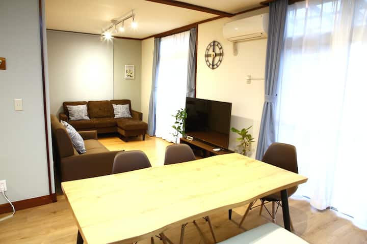 【那覇空港20分】高速道路7分｜イオンタウン徒歩10分｜便利な貸切宿 最大6名｜ - 南城市