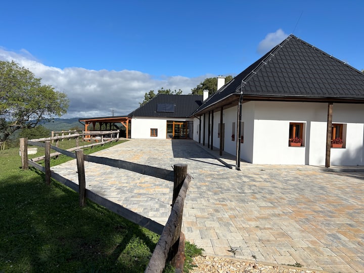 Luxusný úTek Do Prírody. Rodiny, Oslavy, Svadby - Slovakia