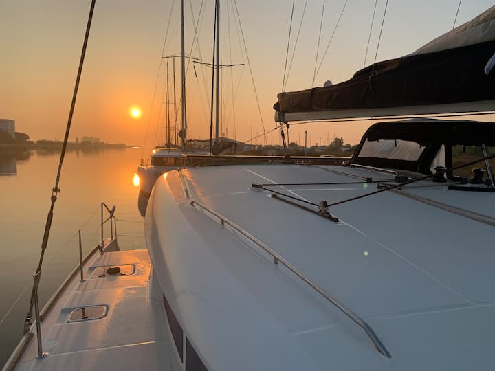 Nuit Cabine Ar Sur Catamaran à Port Saint Louis - Salin-de-Giraud