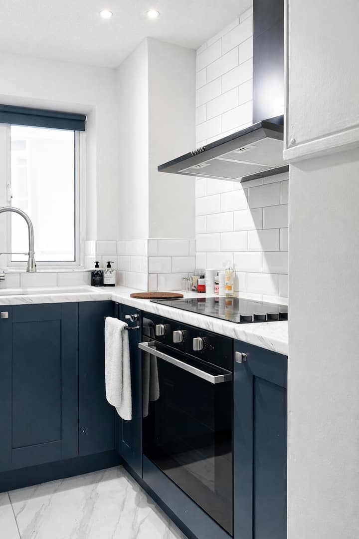 2-bed Sleeps 4 | Preston Park + Parking - Hove