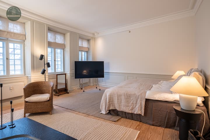 Bright Historic 2br Apt. By Nyhavn & Strøget - Copenhagen