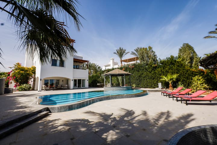 Dream Retreat - Private Beach & Pool -White Villas - Hurghada