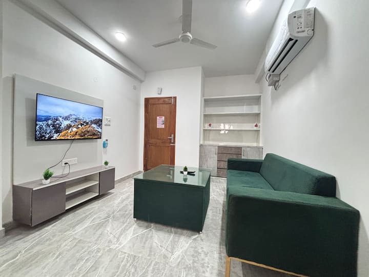 51. 1bhk Cozy Apt. Couple, Family, Friends, Relax. - グルガーオン