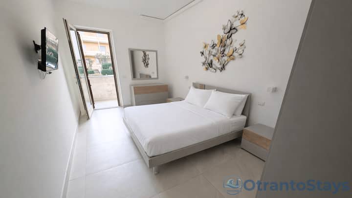 200m To The Sea + Private Patio | Walk To Old Town - Otranto