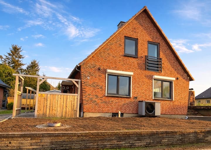 Fewo Bei Haithabu | Terrasse & Ruhige Lag - Schleswig