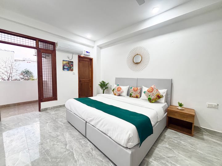 53. 1bhk Cozy Apt. Couple, Family, Friends, Relax. - Gurgaon