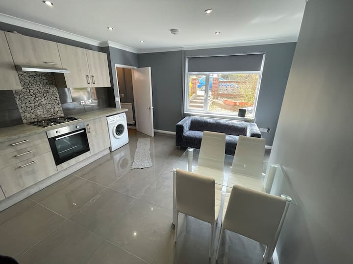 4 Bed 2 Bathroom House For Rent Ideally For Worker - Norwich