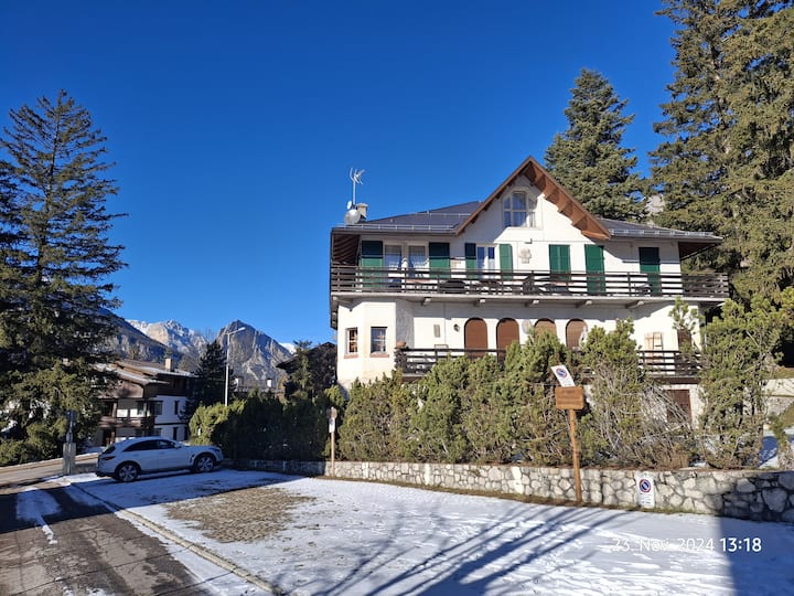 Cortina D'ampezzo - Wohnung In Zentraler Lage - Cortina d'Ampezzo