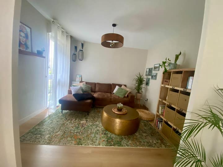 Appartement Chaleureux Proche Du Tram - Cenon