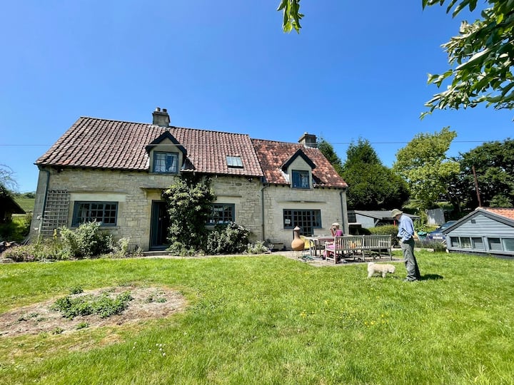 Charming, Characterful Country Cottage, Bath - Chippenham