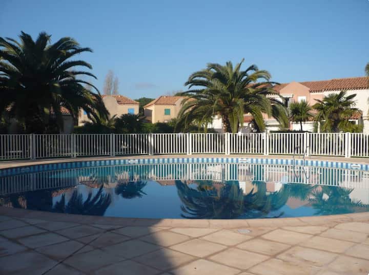 Maison Avec Jardin, Barbecue Et Piscine Commune - Le Lavandou