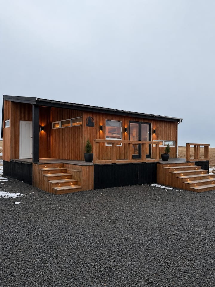 Summer House Offers Breathtaking Views And Horses - Selfoss