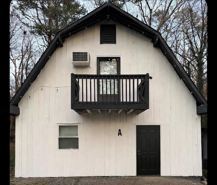 Cozy Barn Retreat • 12 Min To Uptown - Charlotte, NC