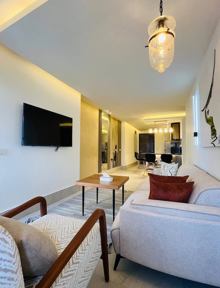 Riverside Designer Suite | Luxury 1br Zamalek - Cairo