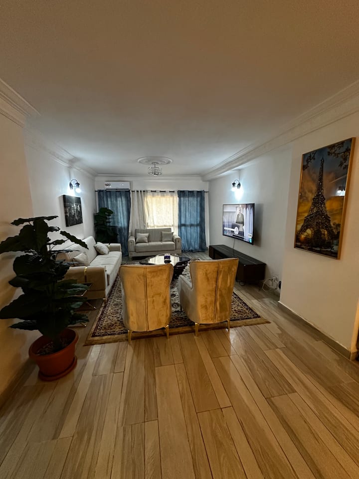 Kayla Home - Conakry