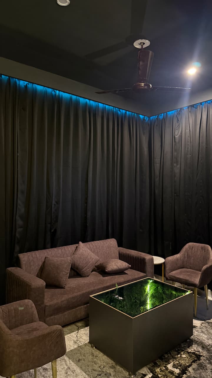 Private 4bhk | 2 Floors • Near Airport • Parking - Sahibzada Ajit Singh Nagar