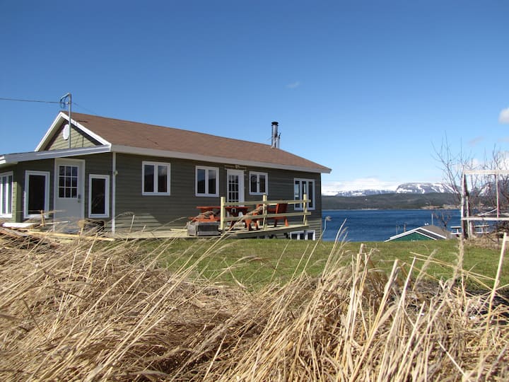 Fisherman's Lookout - Woody Point - Gros Morne National Park Of Canada