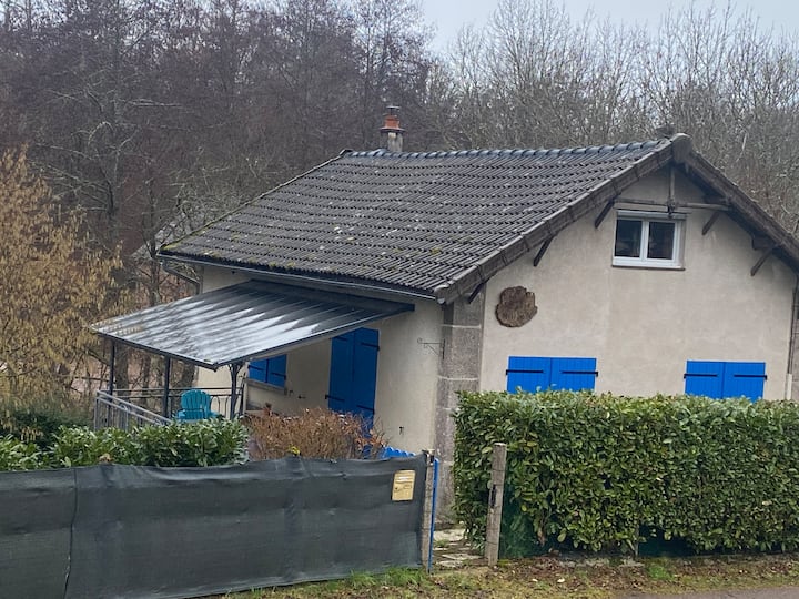 Petite Maison Au Calme Avec Sa Petite Riviere - Saulieu