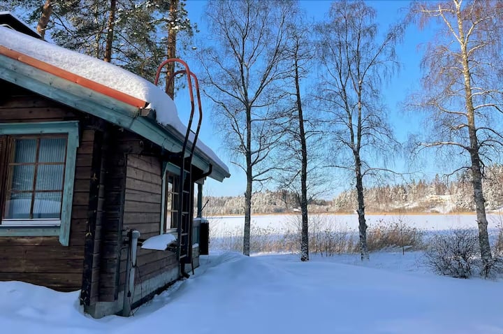 Cozy Lakeside Cottage With Sauna - Sipoo