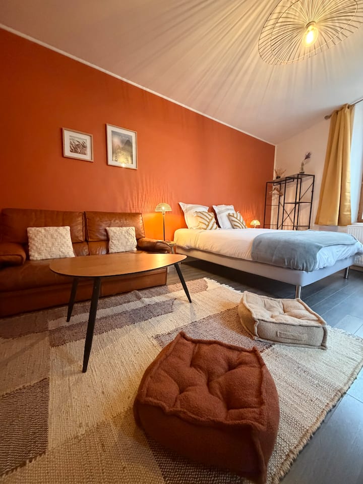 Studio Cosy & Chaleureux • Idéal Pour 2 • Nevers - Ardennes