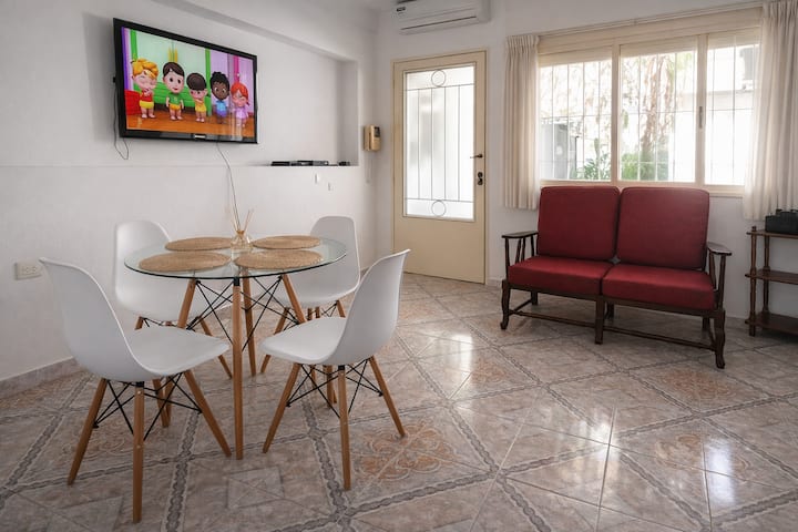 Casa Ph Con Jardín Y Parrilla.  Cochera Opcional. - 拉普拉塔